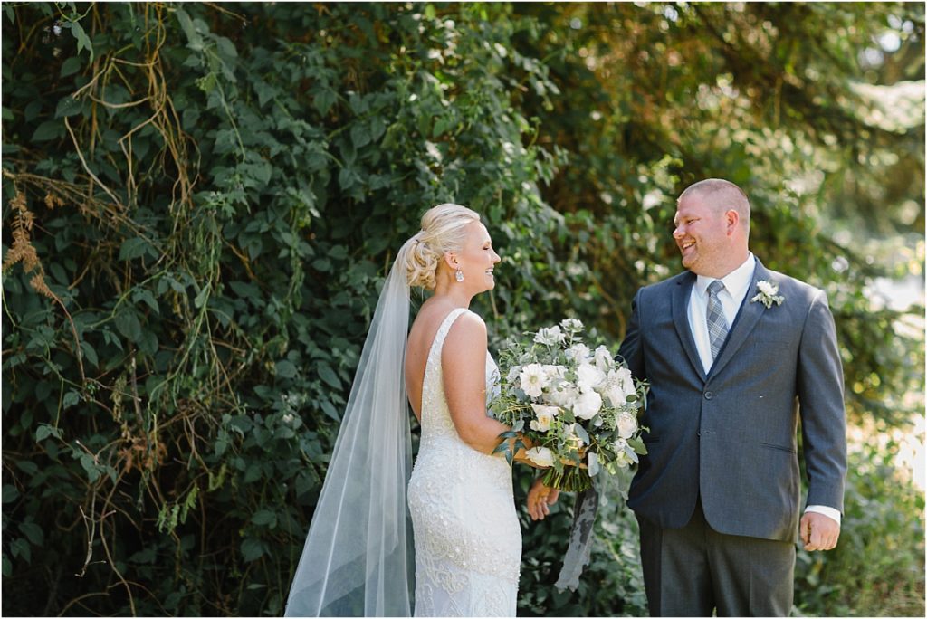 Taylor & Brandon // Lynden Wedding Photographer // Raspberry Ridge Golf ...
